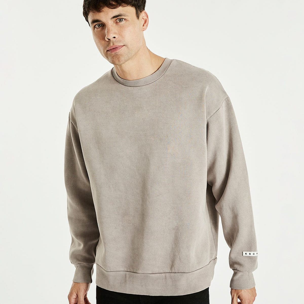 Essentials Crew Neck Jumper Pigment Gull | Neverland Store