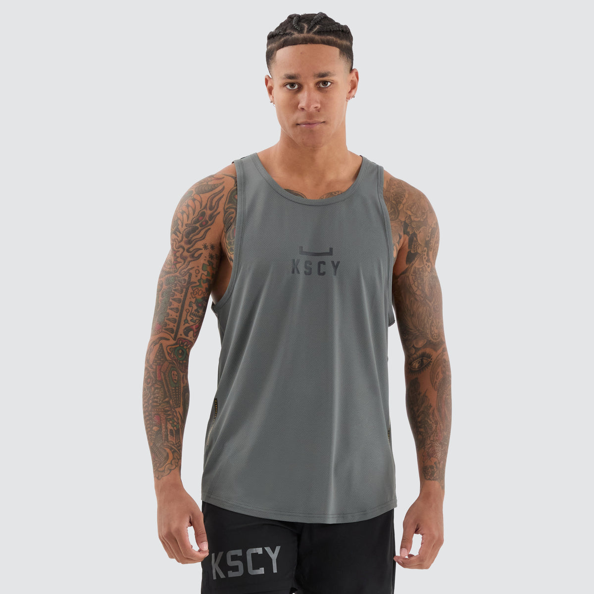 KSCY ACTIVEWEAR - Bolster Curved Hem Tank in Grey/Jet Black | Neverland ...