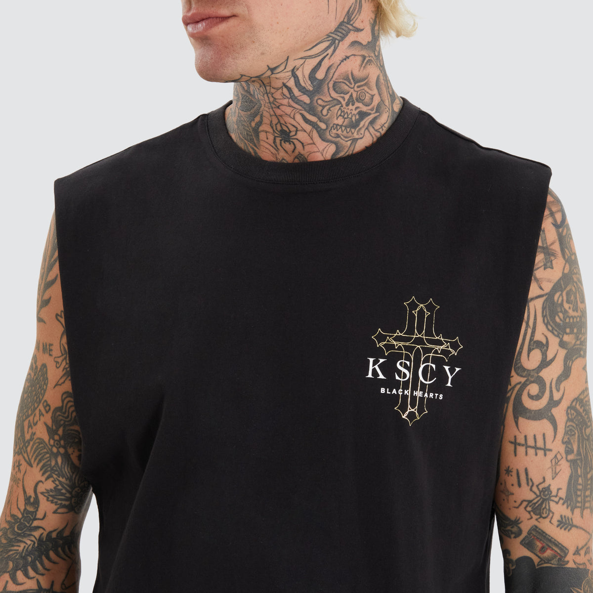 KSCY Principate Dual Curved Muscle in Jet Back | Neverland Store