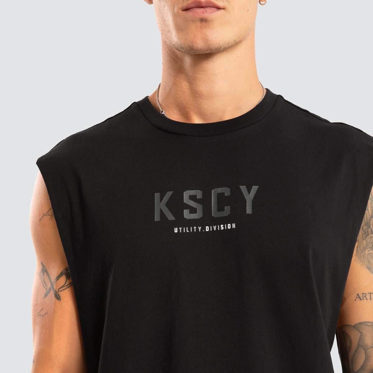 KSCY Visualise Dual Curved Muscle in Black | Neverland Store