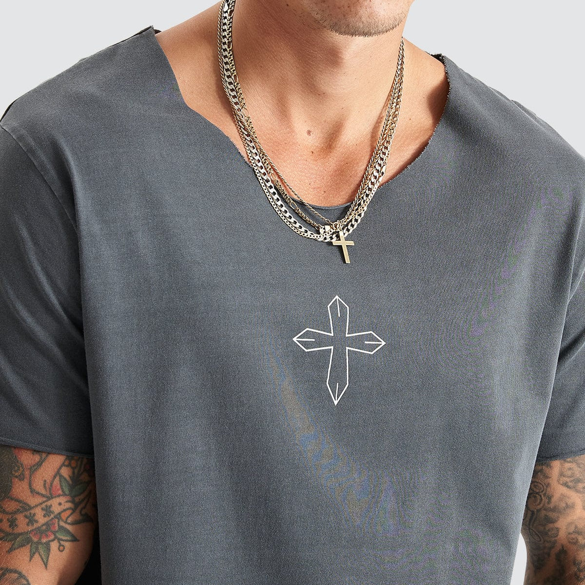 Kiss Chacey Brushton Dual Curved Raw V-Neck Tee in Pigment Asphalt ...