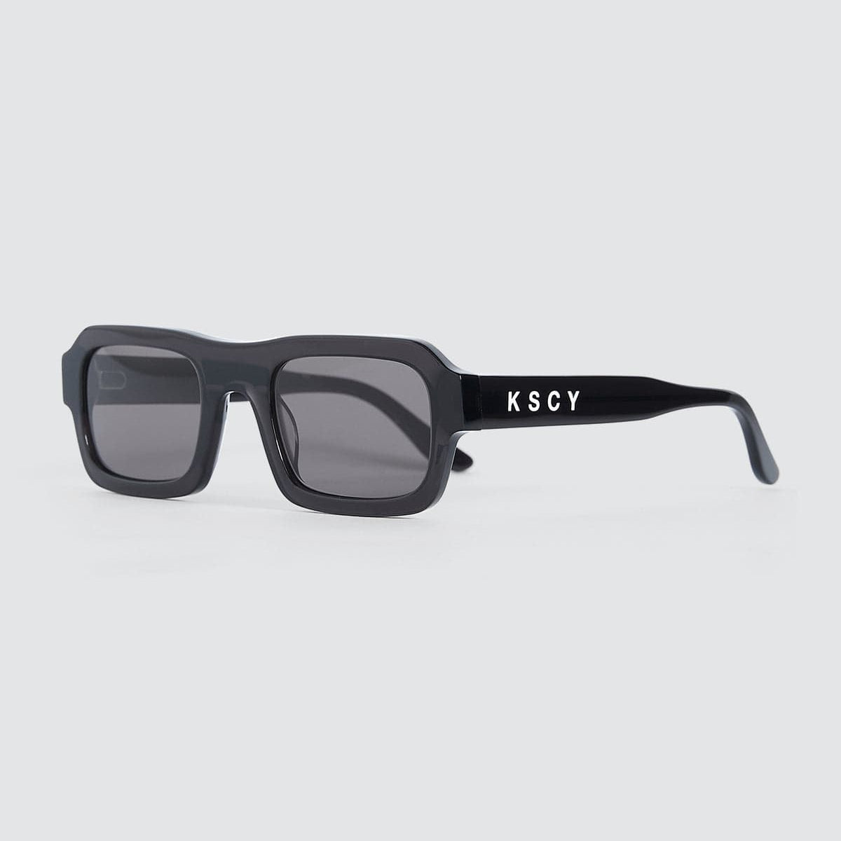 Conman Sunglasses Black/Black | Neverland Store