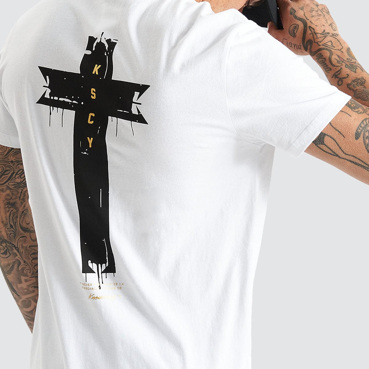 Kiss Chacey Dark Vamp Curve Tee in White - Neverland Store