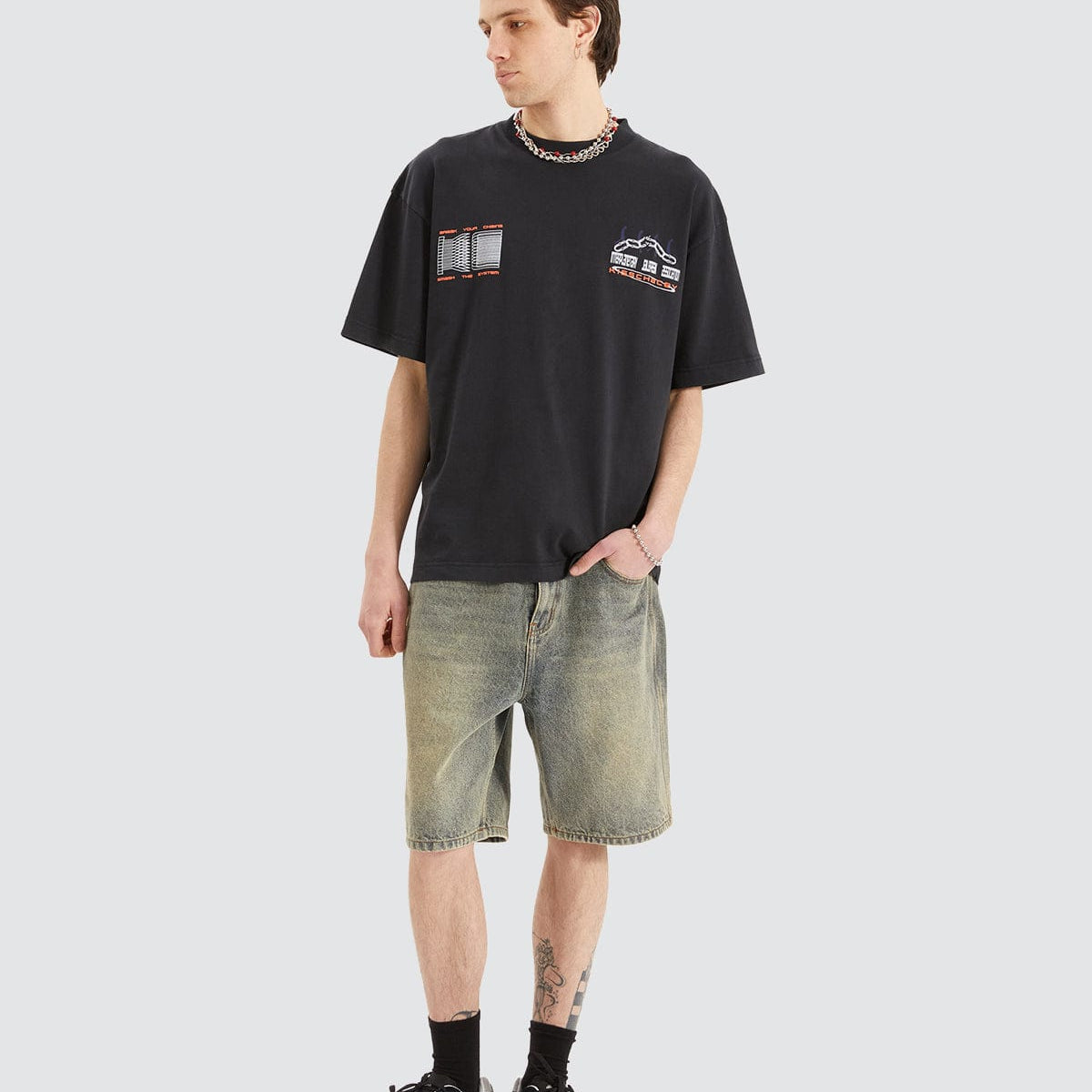 Jailbreak Heavy Street T-Shirt in Pigment Anthracite Black | Neverland ...