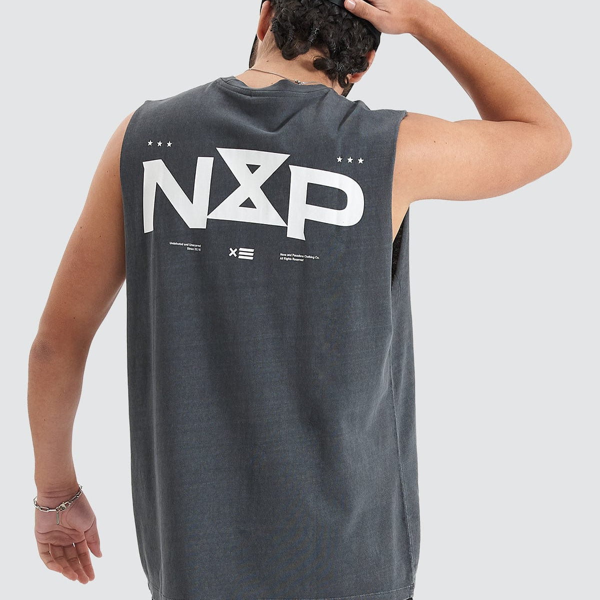 Rogue Relaxed Fit Muscle in Pigment Asphalt - Nena Pasadena | Neverland ...